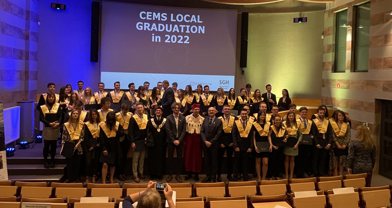 CEMS Graduation 2022 | Gazeta SGH