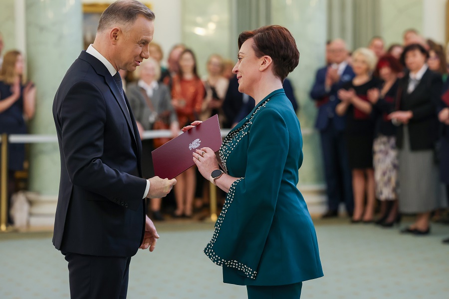 Prof. Anna Szelągowska odebrała nominację profesorską | Gazeta SGH